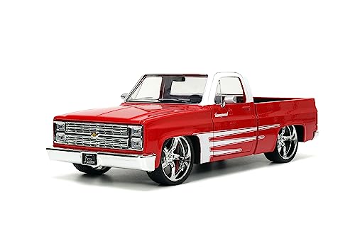 Just Trucks 1:24 1985 Chevy C10 Die-Cast Truck w/Tire Rack, Toys for Kids and Adults(Red/White)