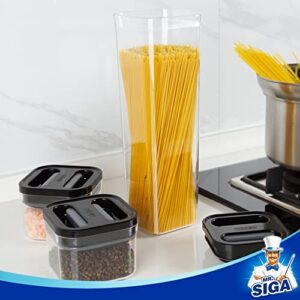 MR.SIGA 4 Pack Airtight Food Storage Container Set, BPA Free Kitchen Pantry Organization Canisters, One-handed Airtight Cereal Flour Spaghetti Storage Containers, 2.1L / 72oz, Black