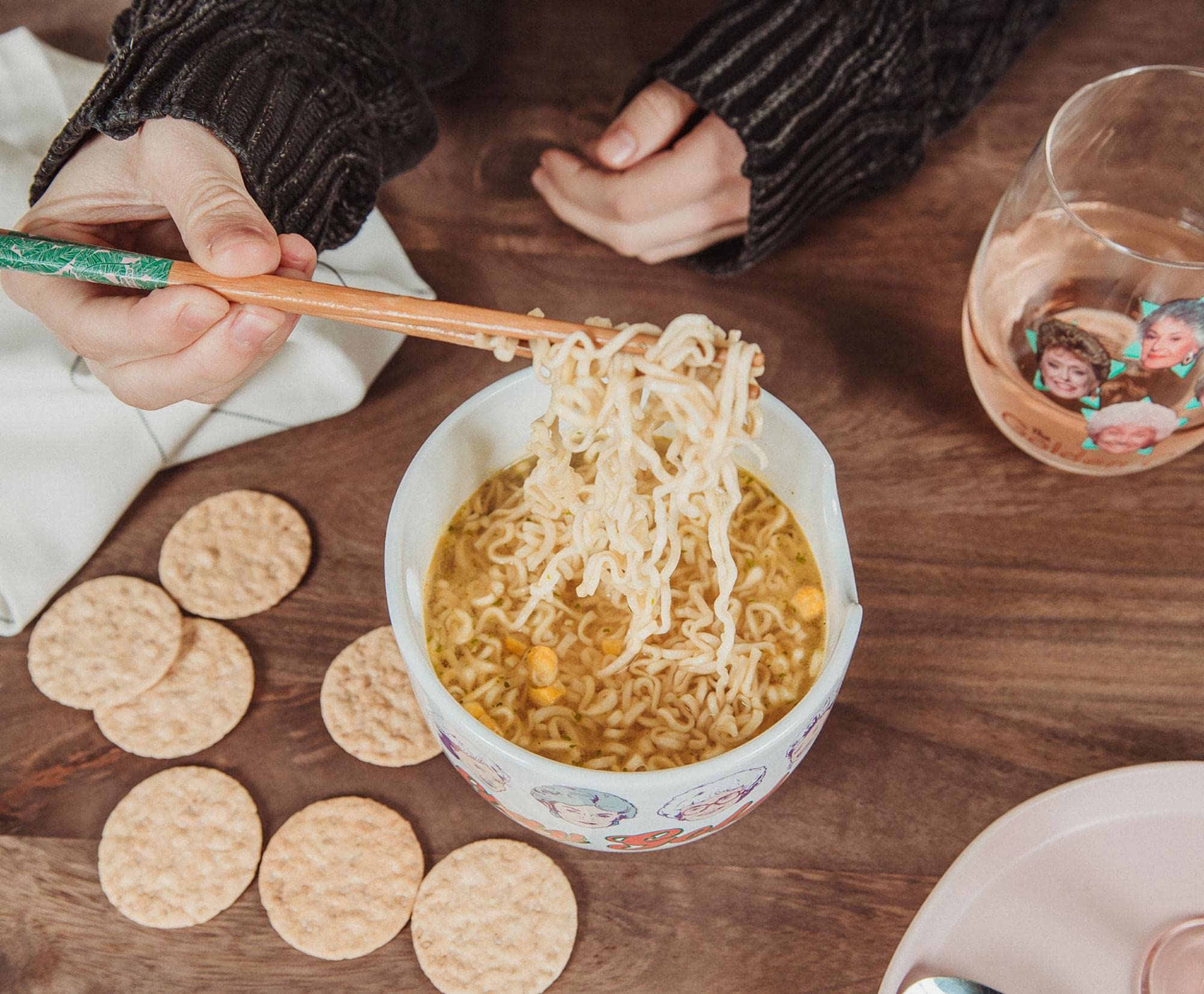 The Golden Girls "Stay Golden" Japanese Ceramic Dinnerware Set | Includes 20-Ounce Ramen Noodle Bowl and Wooden Chopsticks | Asian Food Dish Set For Home & Kitchen | 80s TV Show Gifts and Collectibles