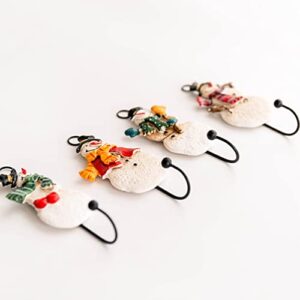 FOMIYES 4PCS Christmas Wall Hooks Snowman Coat Bath Towel Hanger Racks Hat Holders Hanging Door Key Holder Hooks for Bathroom Kitchen Decoration