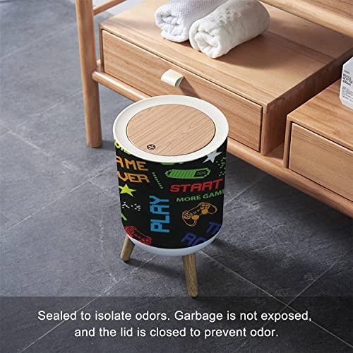 Trash Can with Lid seamless abstract in pixel game style With dice words for boys Press Cover Small Garbage Bin Round with Wooden Legs Waste Basket for Bathroom Kitchen Bedroom 7L/1.8 Gallon