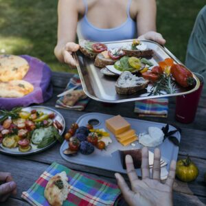 Hydro Flask Cut and Serve Platter Birch