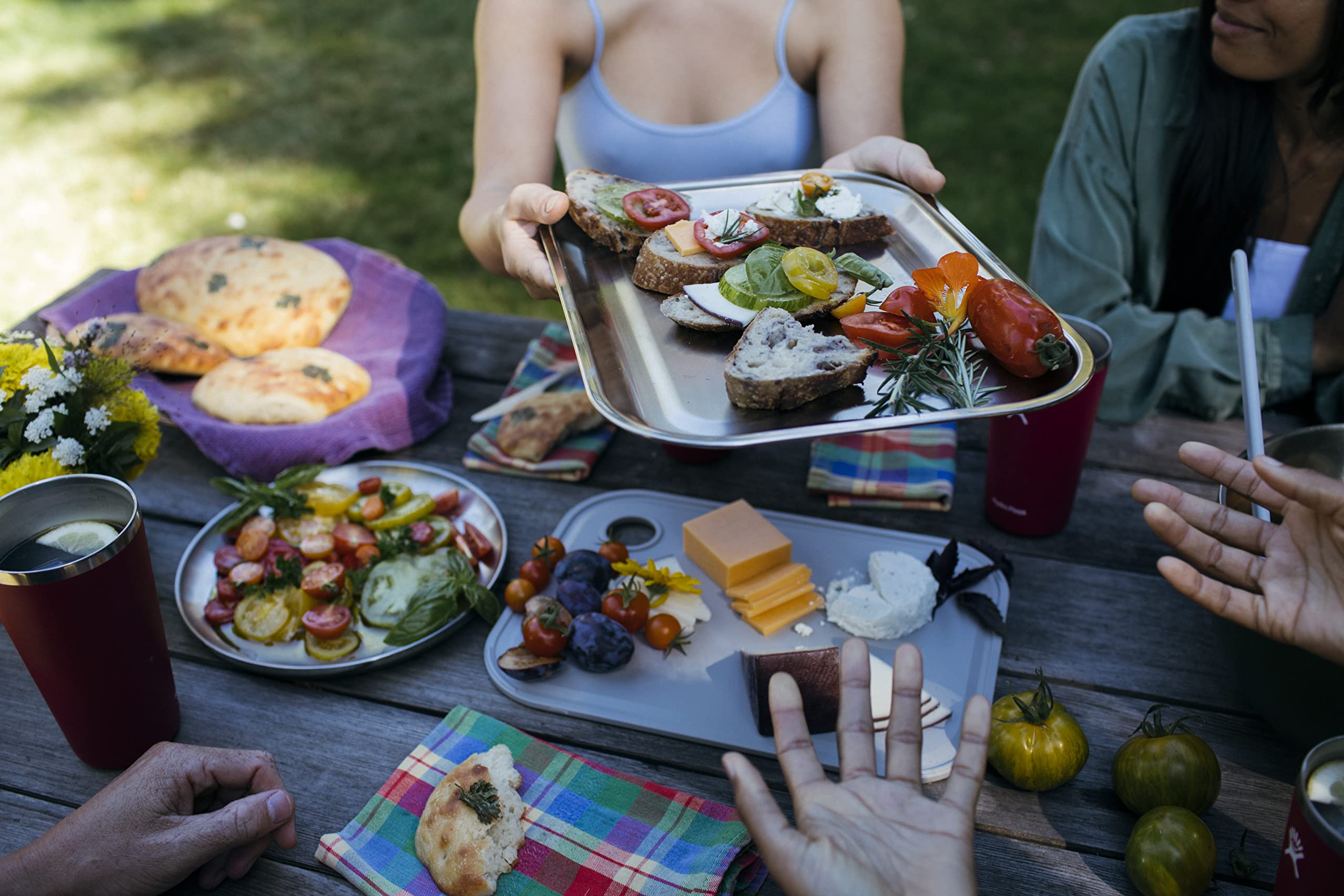 Hydro Flask Cut and Serve Platter Birch