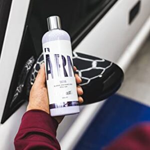 Stjarnagloss - Skara Gloss Enhancing Polish - Versatile, Cleans & Protects, Added Sealant Ingredients, Pre-Wax or Sealant (500 milliliters)