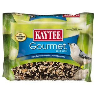 kaytee wild bird gourmet seed cake for cardinals, chickadees, juncos, titmice, woodpeckers and more, 2 pounds