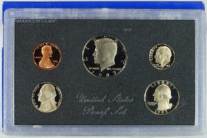 1983 u.s. proof set in original government packaging