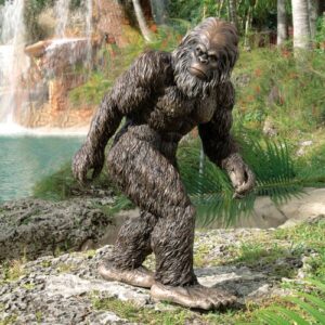 Design Toscano Yeti the Bigfoot Indoor/Outdoor Garden Statue Cryptid Sculpture, Large, 19 Inches Wide, 19 Inches Deep, 28 Inches High, Handcast Polyresin, Full Color Finish