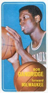 1970 Topps Regular (Basketball) Card# 63 bob dandridge of the Milwaukee Bucks Ex Condition