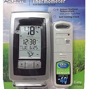 Acurite Digital Indoor / Outdoor Wireless Thermometer 00754w4 with Self-setting Clock and Daily High/low