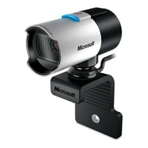 Microsoft Q2F-00013 LifeCam Studio with built-in noise cancelling Microphone, Auto-Focus, Light Correction, USB Connectivity, for Microsoft Teams/Zoom, compatible with Windows 8/10/11/Mac