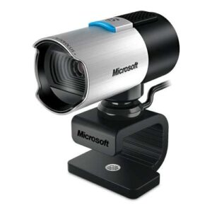 Microsoft Q2F-00013 LifeCam Studio with built-in noise cancelling Microphone, Auto-Focus, Light Correction, USB Connectivity, for Microsoft Teams/Zoom, compatible with Windows 8/10/11/Mac