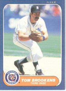 1986 fleer baseball card #223 tom brookens