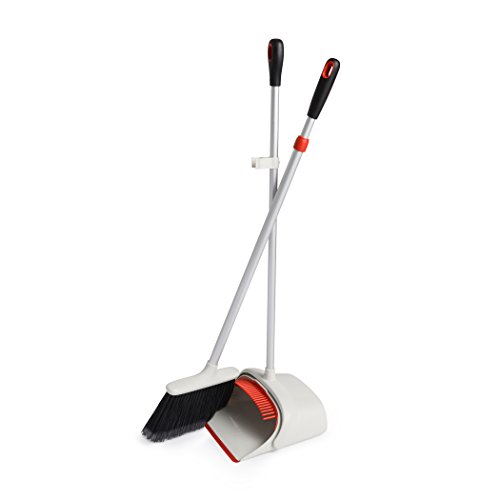 OXO Good Grips Large Sweep Set with Extendable Broom,8.5" - 12"