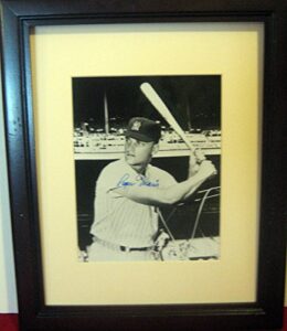 roger maris signed photo