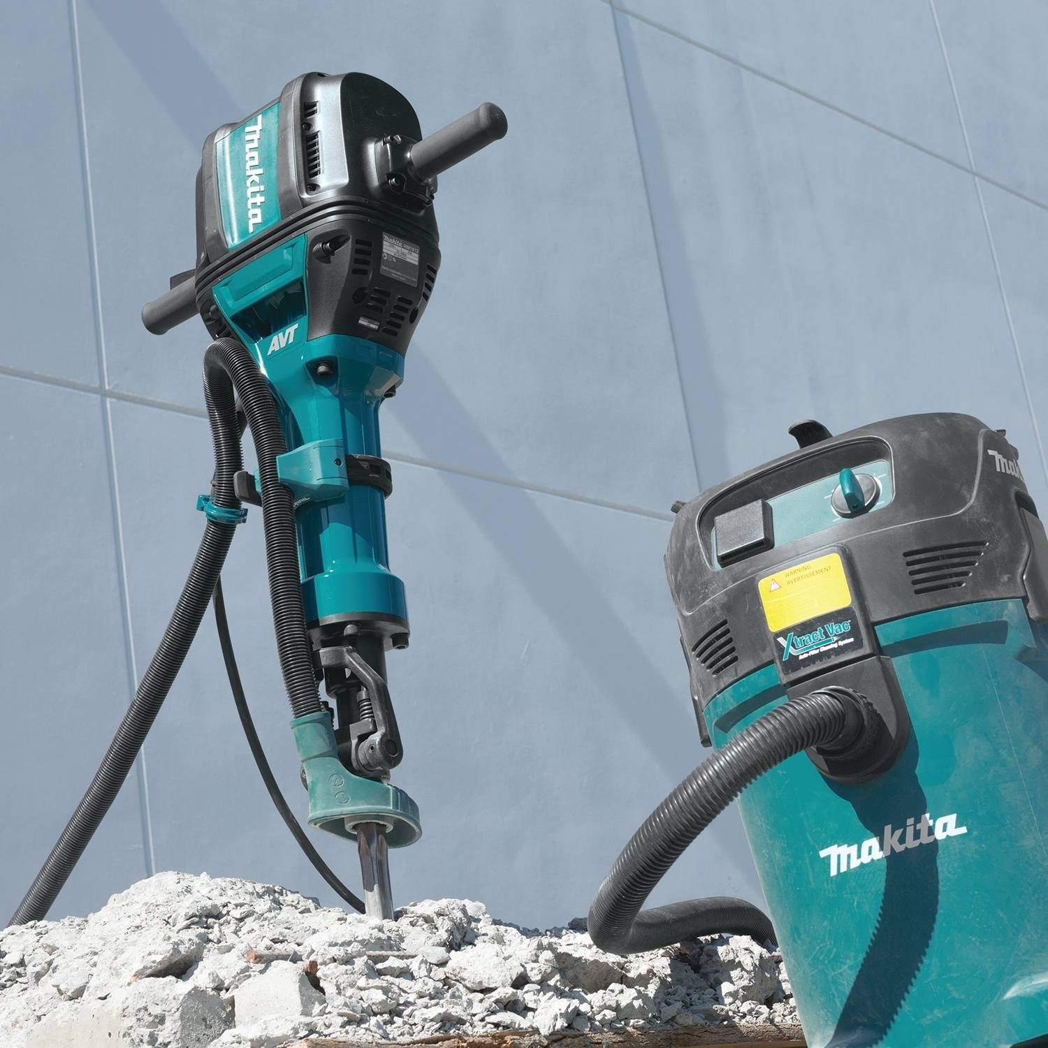 Makita HM1812 70 Advanced AVT Breaker Hammer, Accepts 1-1/8" Hex Bits, 70 lb