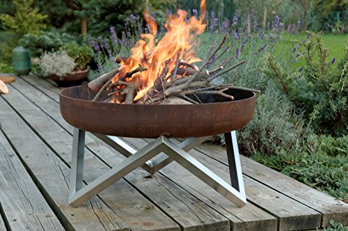 Curonian Memel Solid Steel Medium Fire Pit