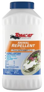 tomcat repellents animal repellent granules1 - repels rabbits, squirrels, groundhogs and other small animals, contains essential oils, long lasting, no stink, rain-resistant, 2 lbs.