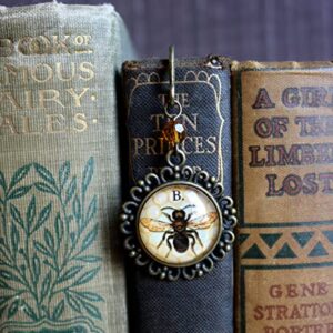 Honey Bee BrassBook Hook Bookmark