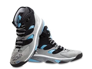 shaquille o’neal autographed reebok shaq attaq iv shoe, uda - l10