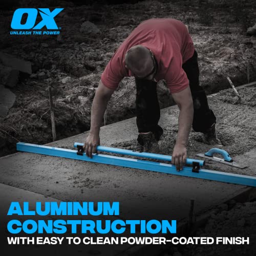 OX TOOLS Pro Series 96-Inch Concrete Screed with Leveling Vial | Aluminum | Lightweight & Reversable Handle | Screed for Cutting and Smoothing | 8' Concrete Screed