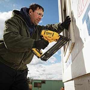 DEWALT 20V MAX Finish Nailer Kit, Angled, 15GA, Battery, Charger & Bag (DCN650D1)