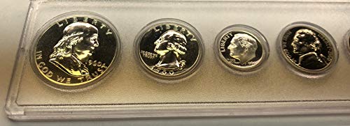 1960 P US Mint Proof set Beautiful comes in hard plastic case Proof