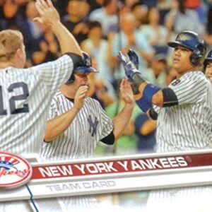 New York Yankees 2017 Topps Complete Mint Hand Collated 25 Card Team Set with Aaron Judge Rookie and Gary Sanchez Plus