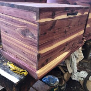 Cedar chest, hope chest, blanket box, bedroom furniture, toy chest, trunk, living room furniture