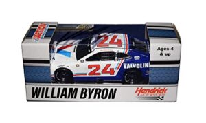 autographed 2021 william byron #24 valvoline racing darlington throwback weekend signed action 1/64 scale nascar diecast car with coa