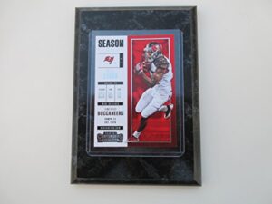 mike evans tampa bay buccaneers 2017 panini contenders football player card mounted on a 4" x 6" black marble plaque