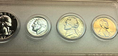 1957 Beautiful comes in hard plastic case Silver US Proof Set Proof