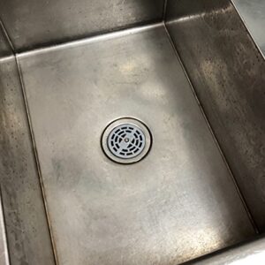 Drain Armor 3.5" Locking Strainer for Compartment Sinks