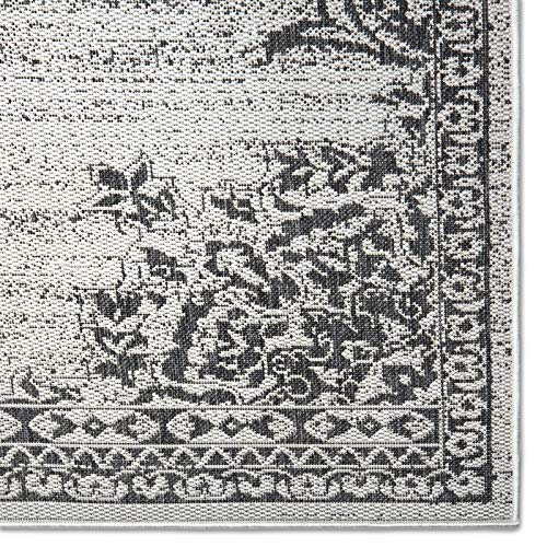 Nicole Miller New York Patio Country Azalea Transitional Medallion Indoor/Outdoor Area Rug, Grey/Black, 5'2"x7'2"