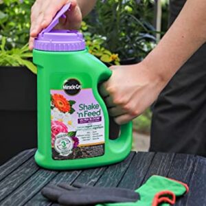 Miracle-Gro 2.04kg Shake n Feed Ultra Bloom Plant Fertilizer