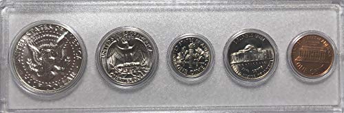 1966 P US Silver Mint Set Comes in Hard Case Uncirculated