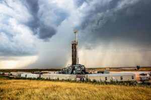 oil rig photography print (not framed) picture of drilling rig derrick and storm in oklahoma oil and gas wall art oilfield decor (4" x 6")