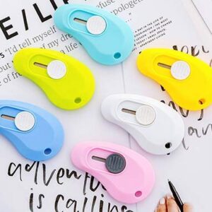 WOIWO 4 Pieces Mini Retractable Utility Knife Box Opener Letter, Random Color