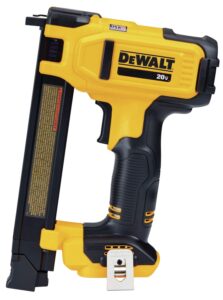 dewalt 20v max* cable stapler, tool only (dcn701b)