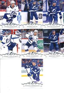 2018-19 upper deck series 1 and 2 hockey complete tampa bay lightning team set of 13 cards: steven stamkos(#159), andrei vasilevskiy(#160), ryan mcdonagh(#161), ondrej palat(#162), brayden point(#163), mikhail sergachev(#164), anton stralman(#165), nikita