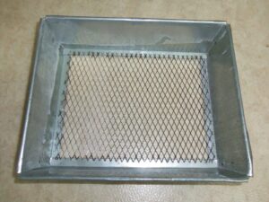 montree shop metal dirt sifter trapping traps raccoon fox duke bridger