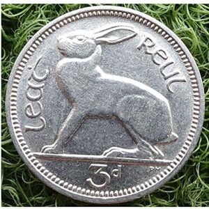 1960 No Mint Mark DATE MAY VARY! DELIGHTFUL LUCKY IRISH 3 PENCE COIN w RABBIT! LONG GONE PRE-DECIMAL DENOMINATION! Buy 2 get 1950's, Buy 3 get 1940's, Buy 4 get 1930's 3d (3 Pence) Pre-Decimal Seller Between VF and UNC depending on Year