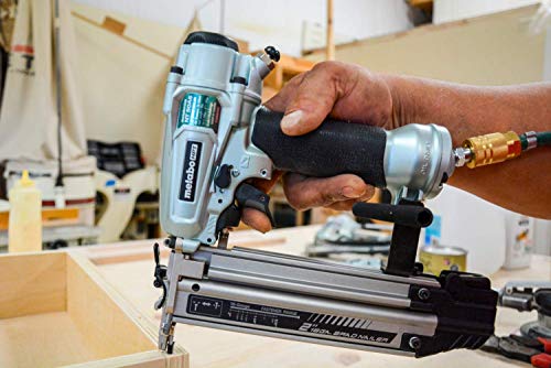 Metabo HPT Pro Brad Nailer Kit, 18 Gauge, High Grade Aluminum Magazine, Accepts 5/8-Inch To 2-Inch Brad Nails, NT50A5