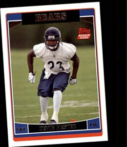 2006 topps football #334 devin hester rc rookie chicago bears official nfl trading card (scan streaks are not on card, stock photos used, card will be sharp)