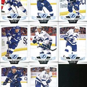 2019-20 O-Pee-Chee Hockey Tampa Bay Lightning Team Set (Made by Upper Deck) of 17 Cards: Ryan Callahan(#4), Ondrej Palat(#31), Andrei Vasilevskiy(#89), Victor Hedman(#110), Anton Stralman(#159), Alex Killorn(#165), Nikita Kucherov(#208), Steven Stamkos(#2