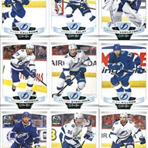 2019-20 O-Pee-Chee Hockey Tampa Bay Lightning Team Set (Made by Upper Deck) of 17 Cards: Ryan Callahan(#4), Ondrej Palat(#31), Andrei Vasilevskiy(#89), Victor Hedman(#110), Anton Stralman(#159), Alex Killorn(#165), Nikita Kucherov(#208), Steven Stamkos(#2