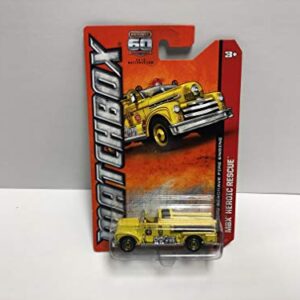 CLASSIC SEAGRAVE FIRE ENGINE Matchbox 2013 MBX Heroic Rescue diecast 1/64 scale #17