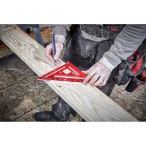 MILWAUKEE 7in. Rafter Square MLSQ070