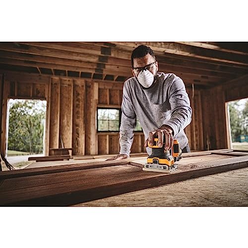 DEWALT 20V MAX* XR Palm Sander, Sheet, Variable Speed, 5-Ah Battery, 1/4-Inch (DCW200P1)