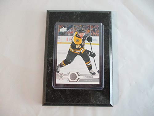 DAVID KREJCI BOSTON BRUINS 2019-20 NHL UPPER DECK PLAYER CARD MOUNTED ON A 4" X 6" BLACK MARBLE PLAQUE