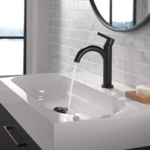 Delta Faucet Nicoli Matte Black Bathroom Faucet, Single Hole Bathroom Sink Faucet, Single Handle Bathroom Faucet, Pop-Up Drain Assembly, Matte Black 15749LF-BL